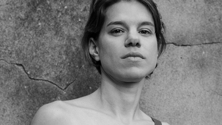 Η Monika live στο Φεστιβάλ στη Θάλασσα - Zougla