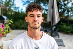 Αποκλεισμός λόγω... γεννητικών οργάνων