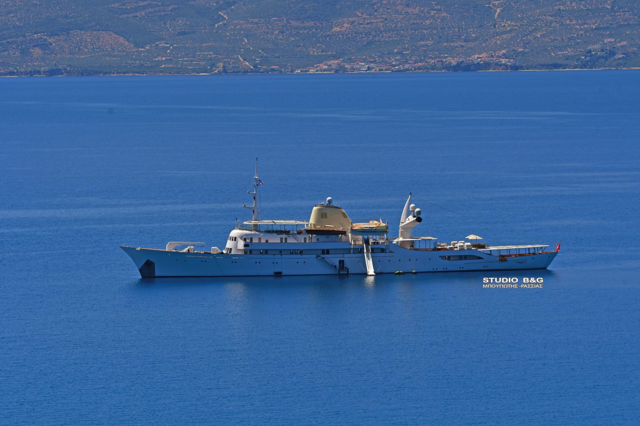 Στο Ναύπλιο η θρυλική θαλαμηγός του Αριστοτέλη Ωνάση «CHRISTINA O» - Zougla