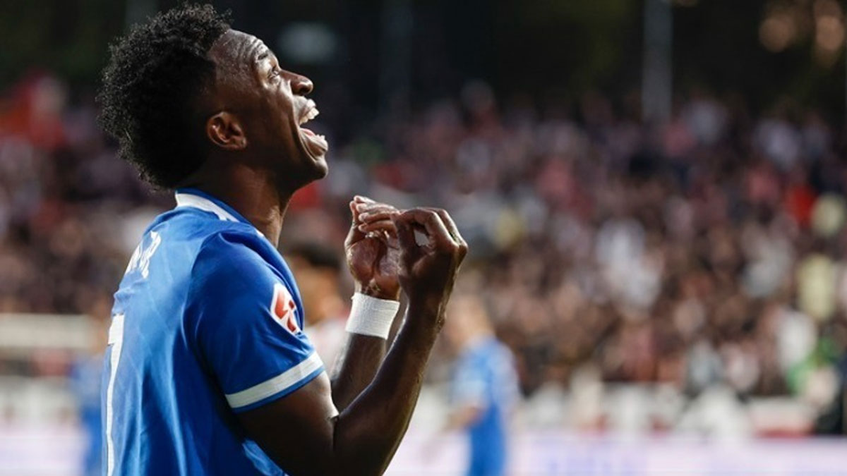 της Λυδίας Κονιόρδου - Zougla