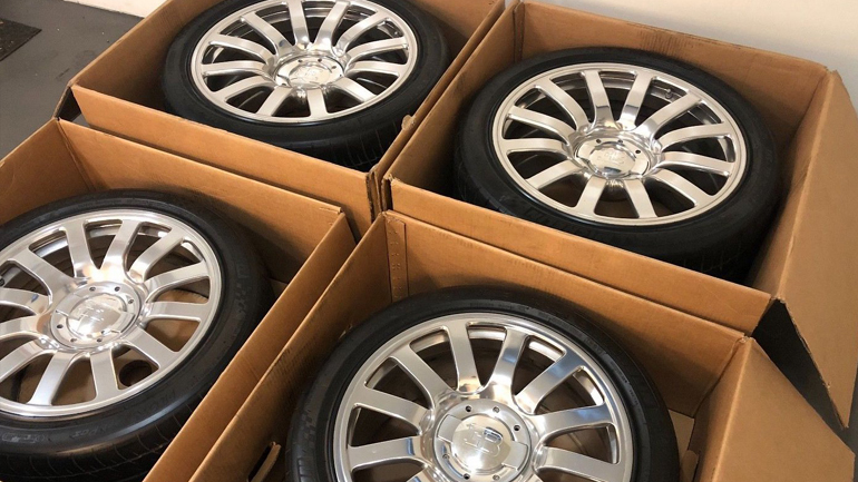 Μεταχειρισμένα ζαντολάστιχα για Bugatti πωλούνται 100.000 δολάρια! - Zougla