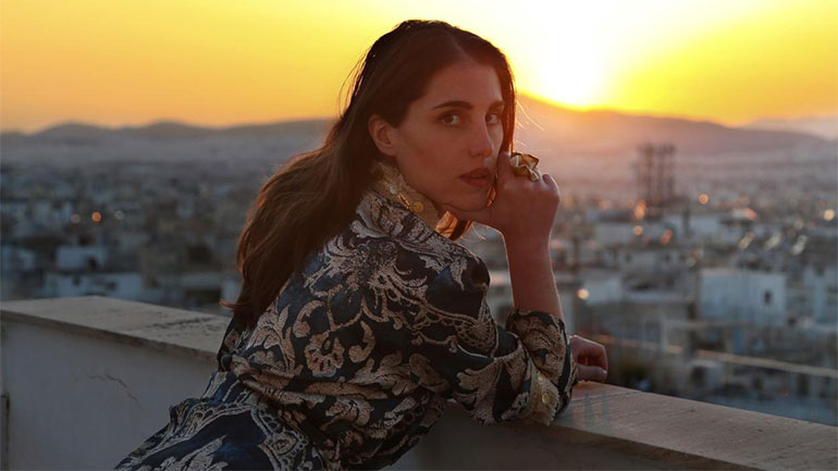 H Παυλίνα Βουλγαράκη στο Faliro Summer Theater - Zougla