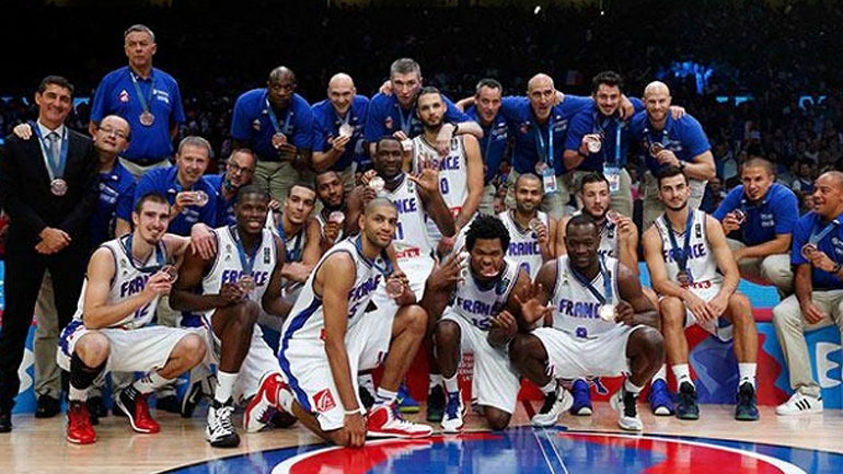 Ευρωμπάσκετ 2015: Χάλκινη η Γαλλία, 81-68 τη Σερβία - Zougla