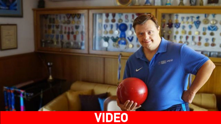 Ένα σπουδαίο μάθημα ζωής από τον χρυσό αθλητή των Special Olympics - Zougla