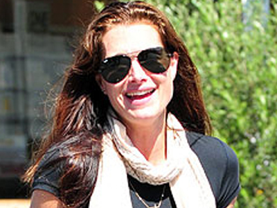 Έσπασε το χέρι της - Zougla